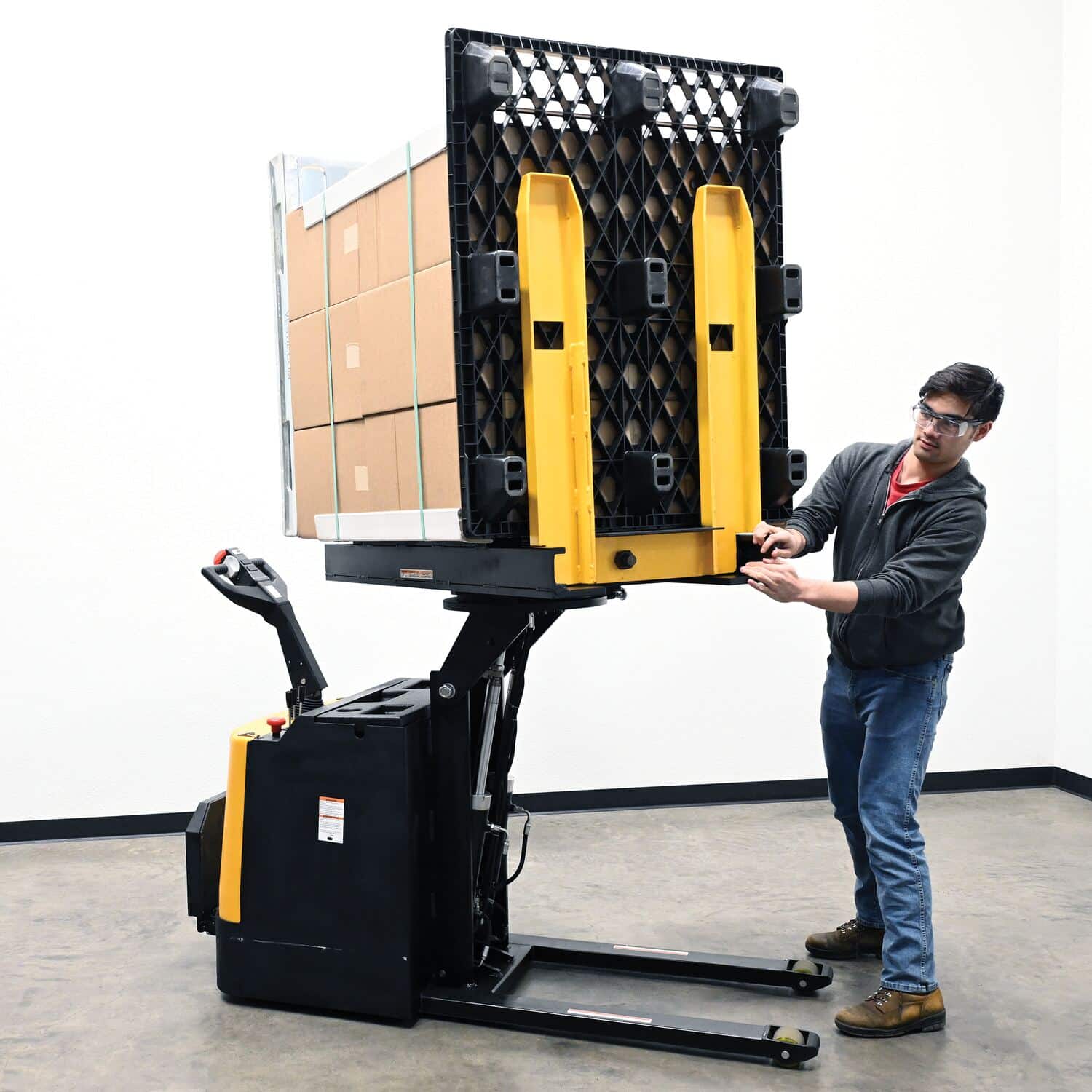 Pallet Inverters | Standard & Portable Options at Great Prices